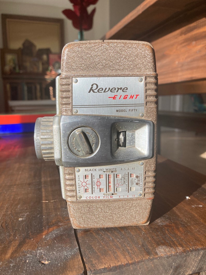 Revere Eight Model 50 8mm Movie Camera Vintage 1940s Beautiful Camera ...