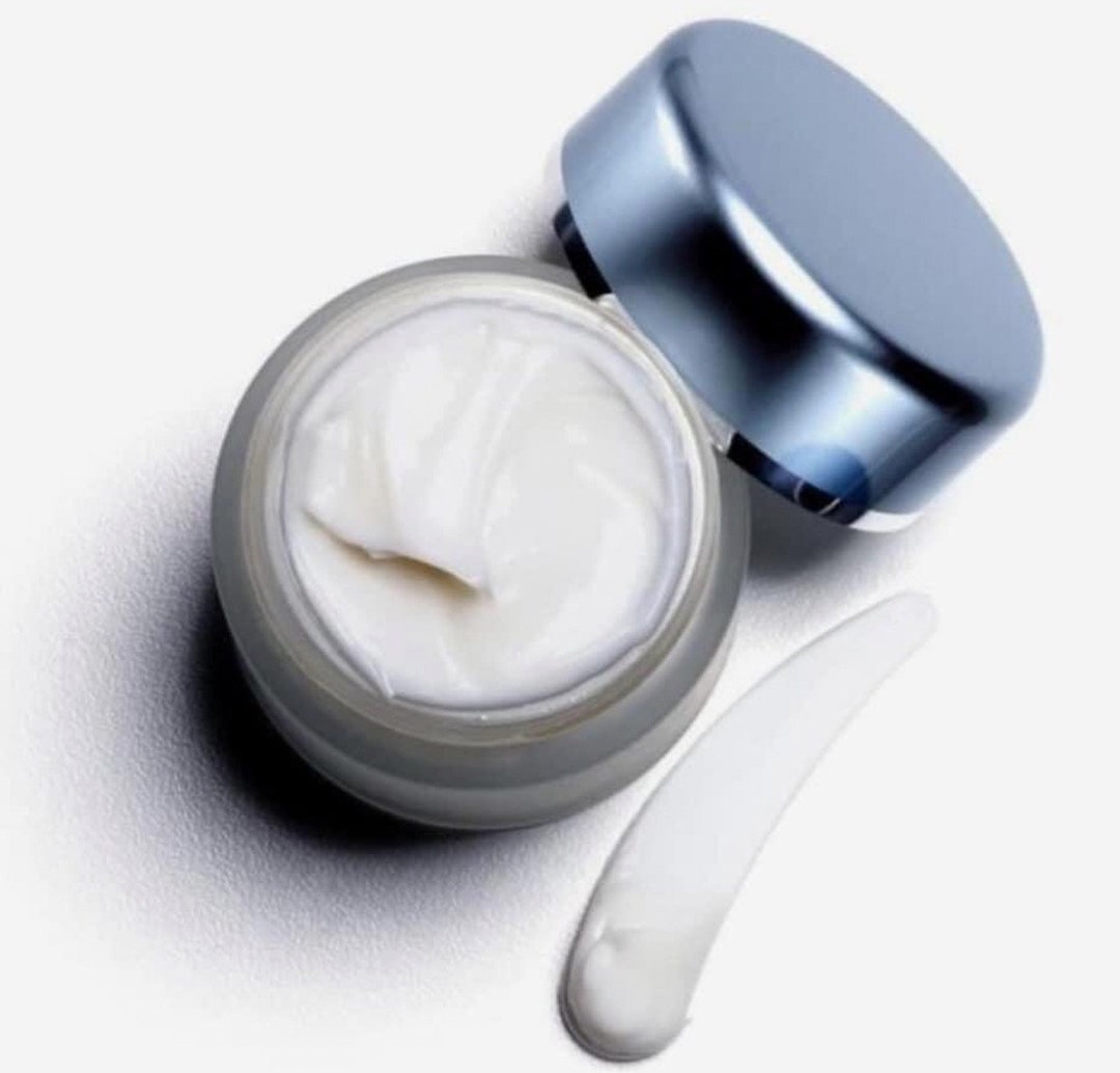 Facelift in a Jar Uplifting Cream - Etsy