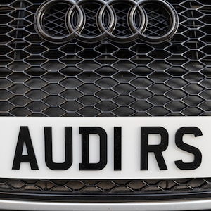 Audi Honeycomb Grille Number Plate Holder - Push & Lock - RS RS3 RS4 ...