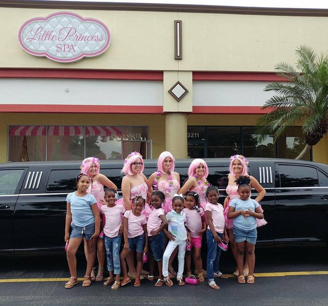 4' X 5' Large Outdoor Lighted Box Sign | LED Illuminated | Store Front ...