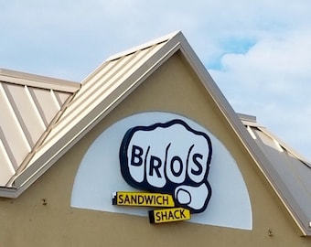 Custom LED Lighted Outdoor Business Sign Illuminated Store Front Light ...