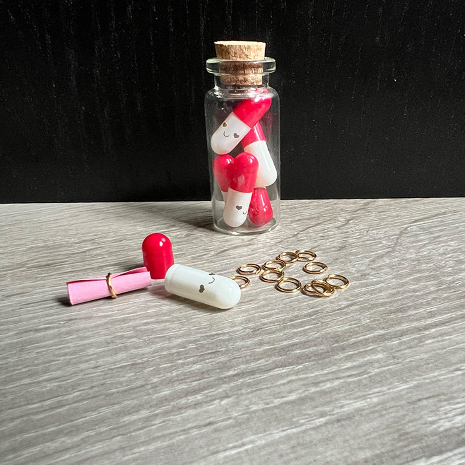 Tiny Message in a Jar, Pill Capsules With Small Paper to Write Messages ...