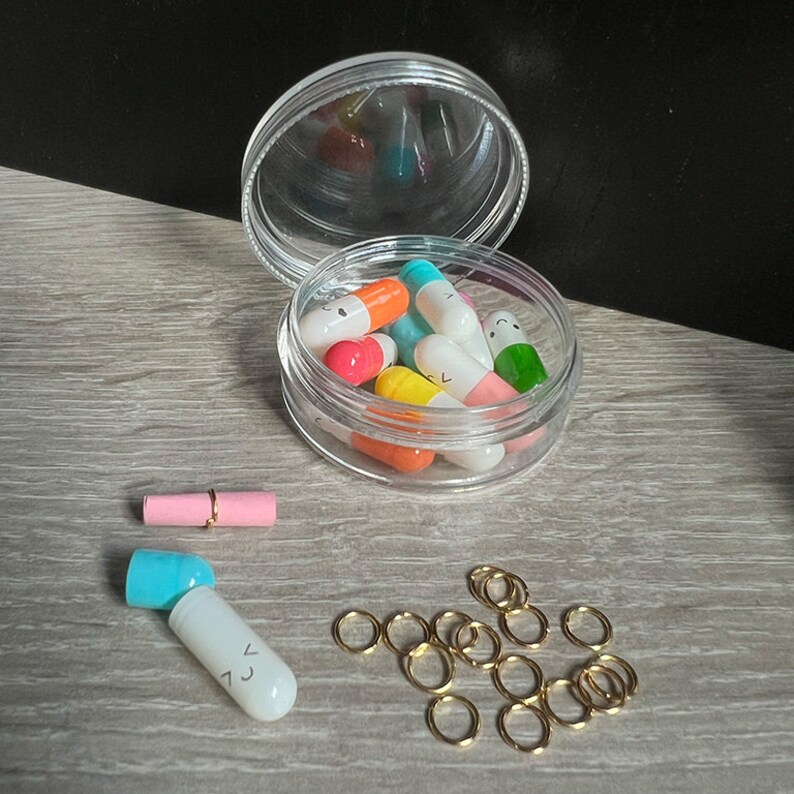 Tiny Message in a Jar, Pill Capsules With Small Paper to Write Messages ...