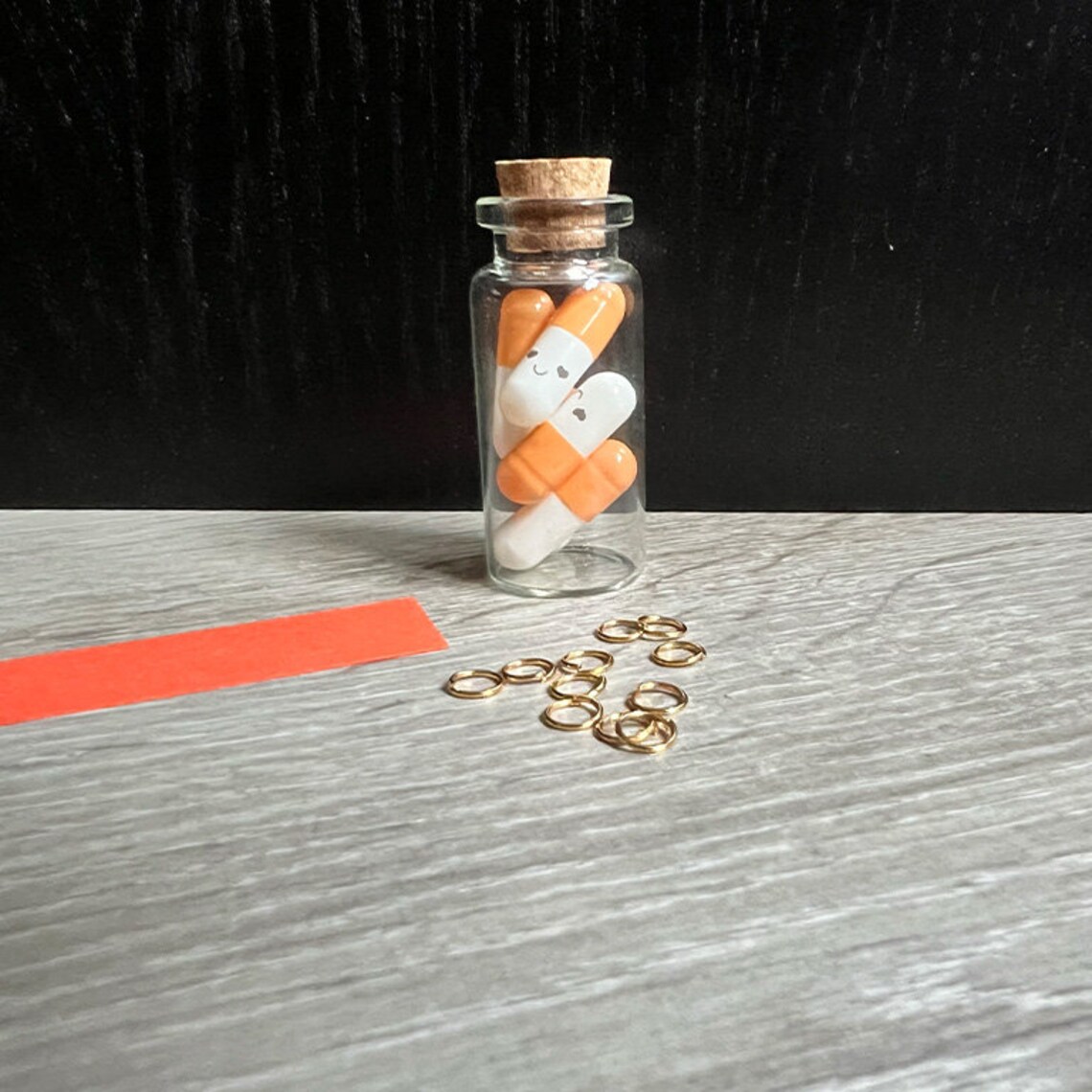 Tiny Message in a Jar, Pill Capsules With Small Paper to Write Messages ...