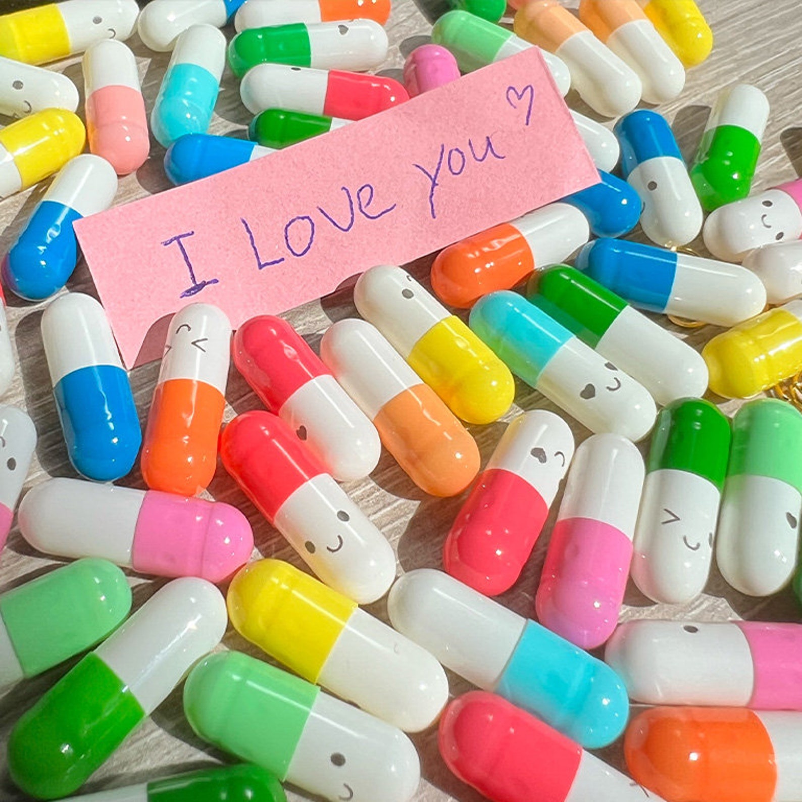 Tiny Message in a Jar, Pill Capsules With Small Paper to Write Messages ...