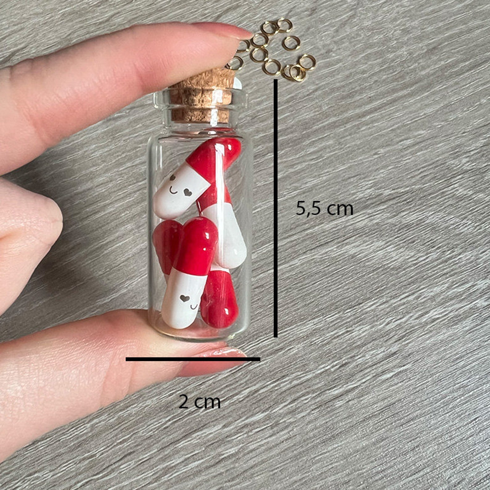 Tiny Message in a Jar, Pill Capsules With Small Paper to Write Messages ...