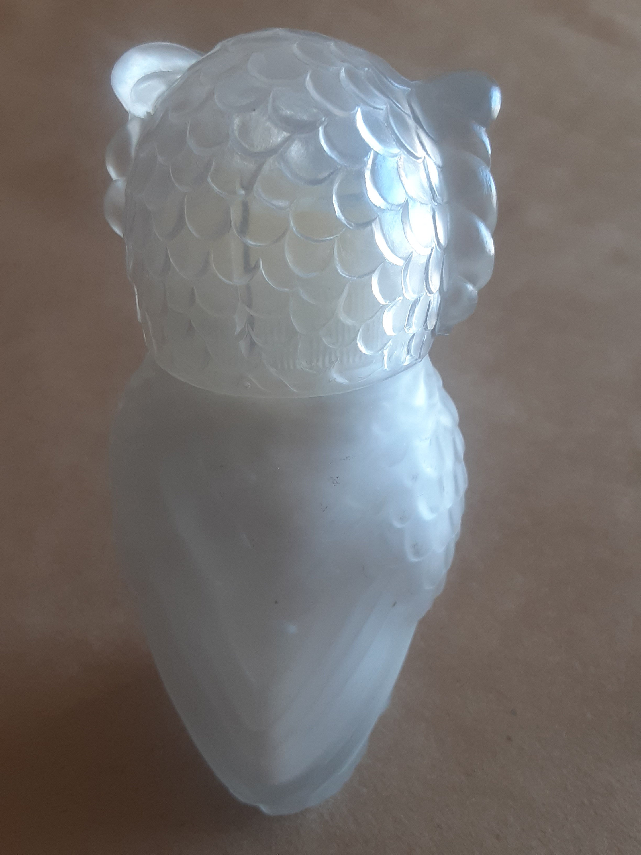 Avon Frosted Glass Snow Owl Blue Eyes Moonwind Powder Sachet 1.25 Ozs ...