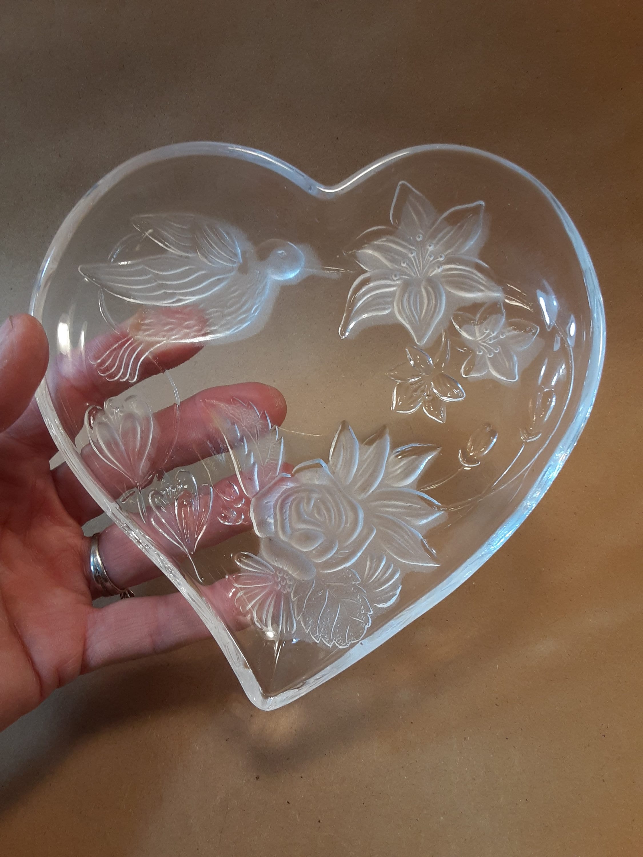 Mikasa Crystal Clear Glass Heart Shaped Snack Dish Serving Dish Frosted ...