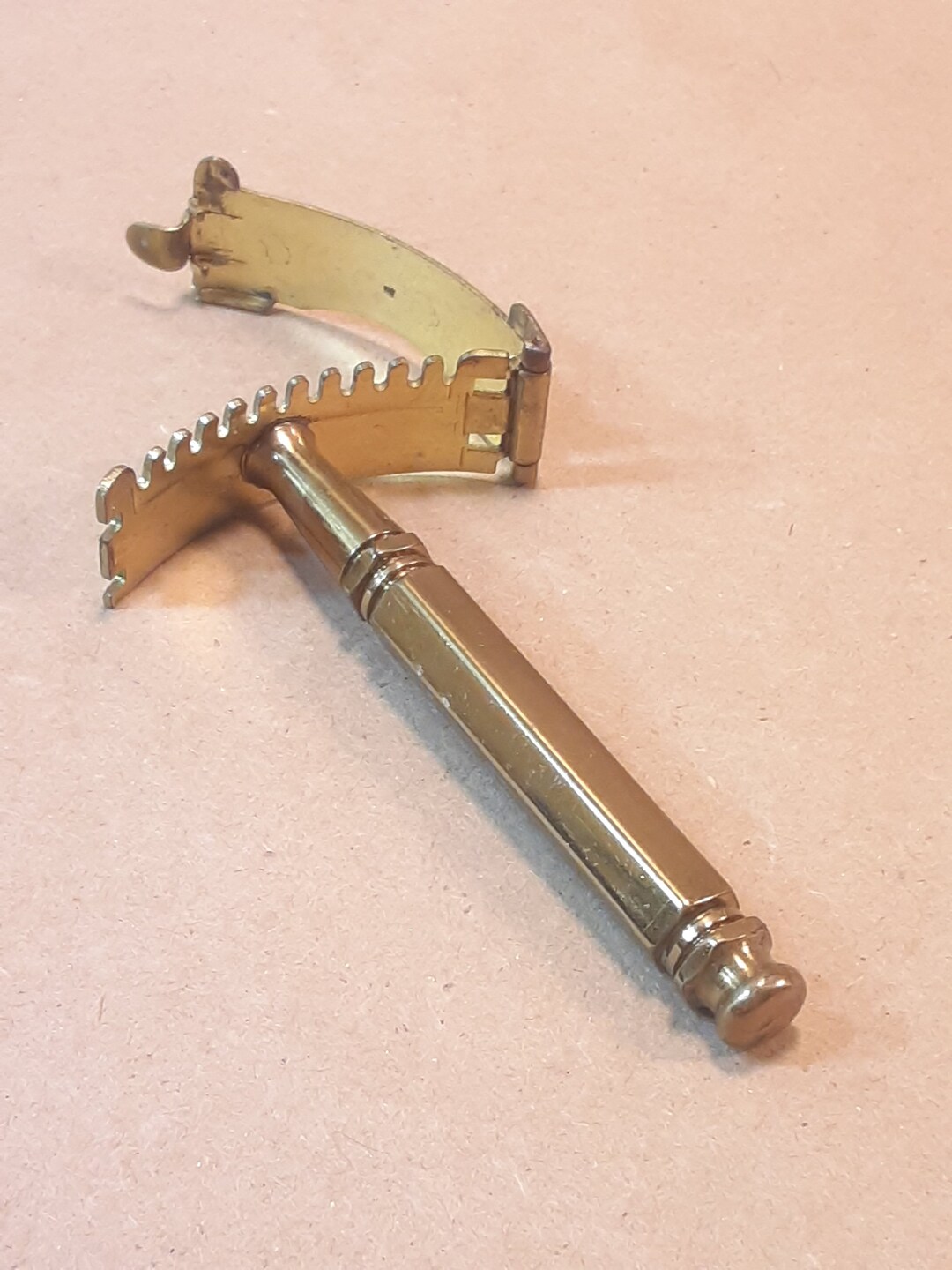 Curvfit Women's Safety Razor Gold No Blades Nov 3, '45 Hinged - Etsy
