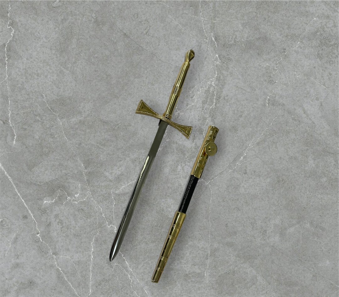 Poignard with Black & Gilt sheath/ Dagger With Black and gold scabbard ...