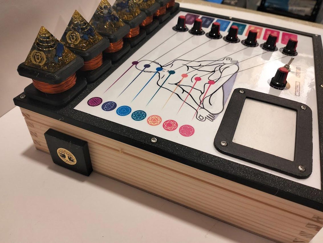 Radionics Machine Professional CHAKRA Orgonite Pyramid LK Electronics ...