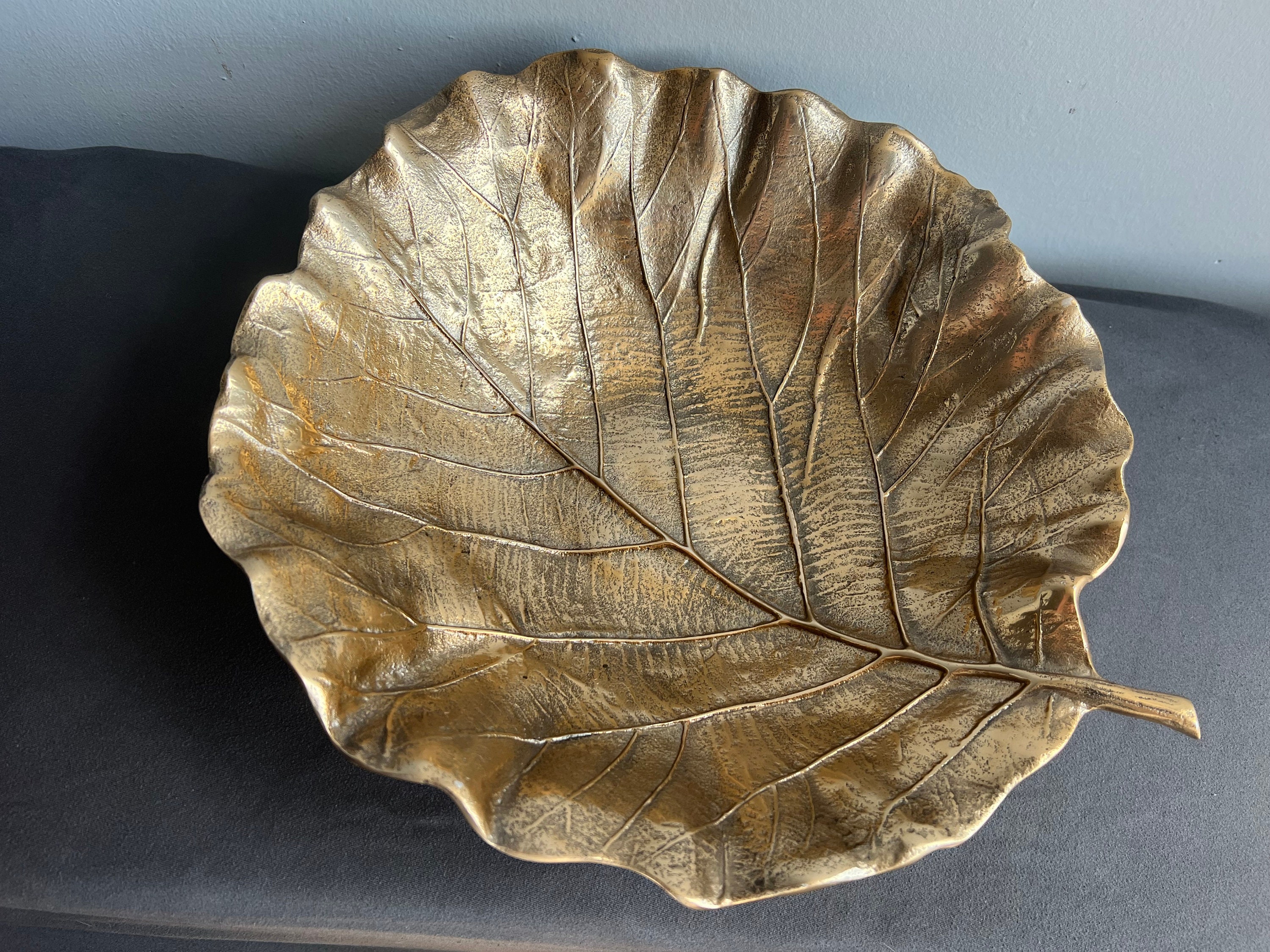 Beautiful Large Metal Leaf Bowl - Etsy