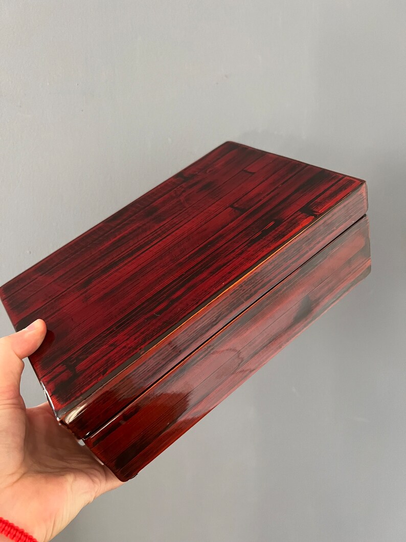 Beautiful Vintage Lacquered Wooden Box - Etsy