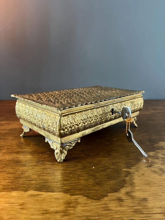 solid brass key vintage - Gem