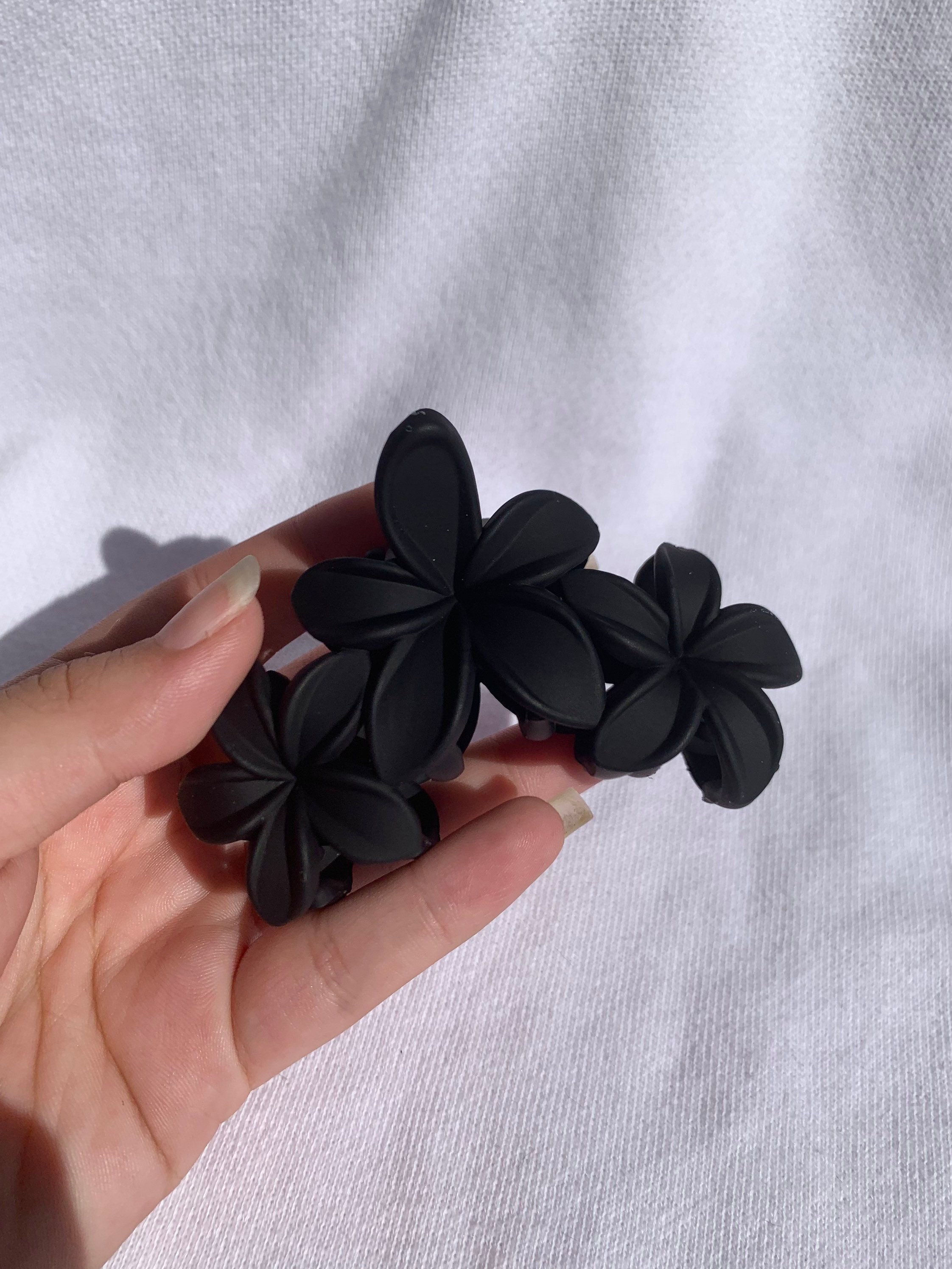 Flower Trio Design Hair Clip | Flower Hair Claw Clip, Floral Hair Clip ...