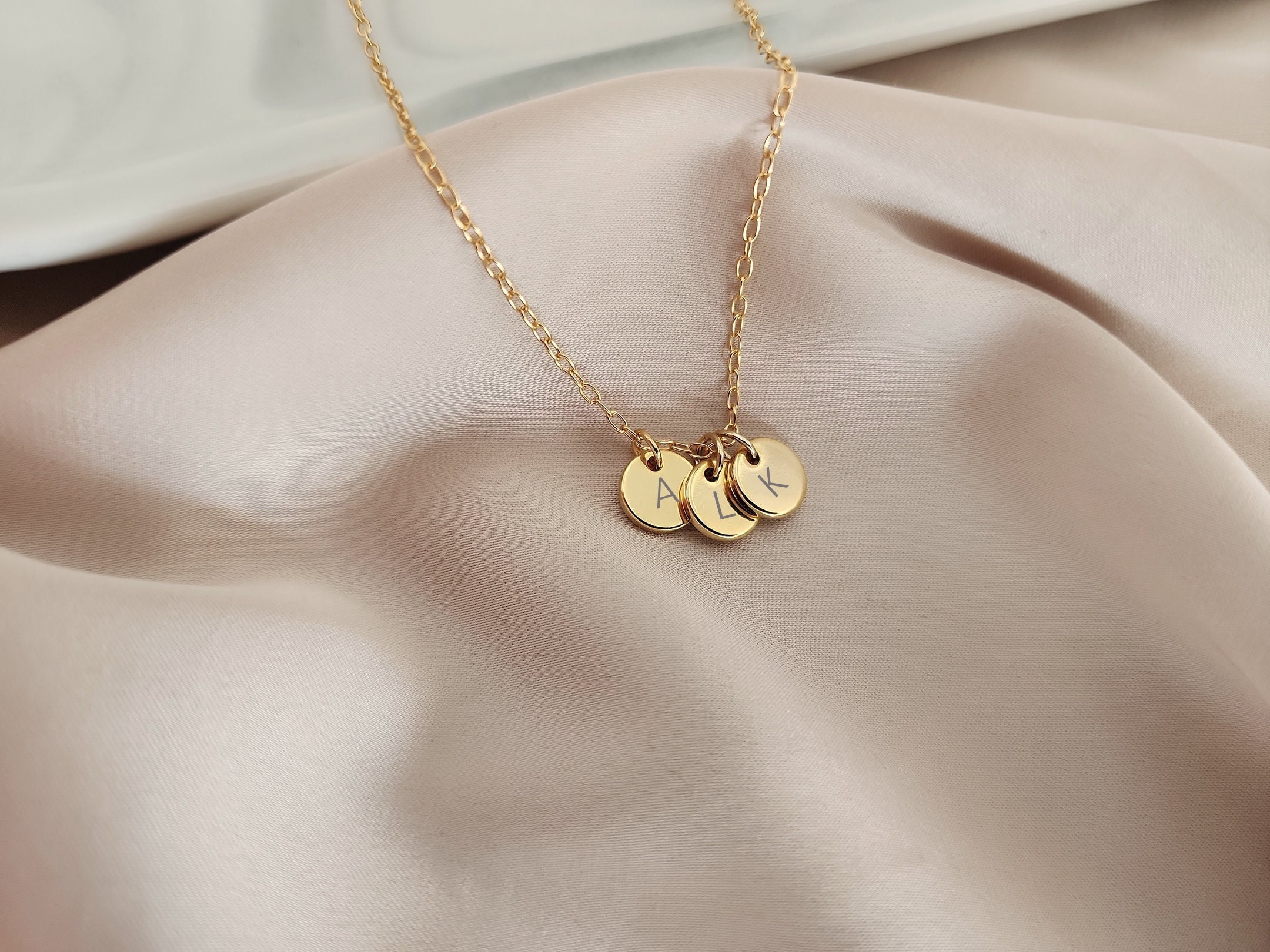 Mimi parsimonious ikonn necklace