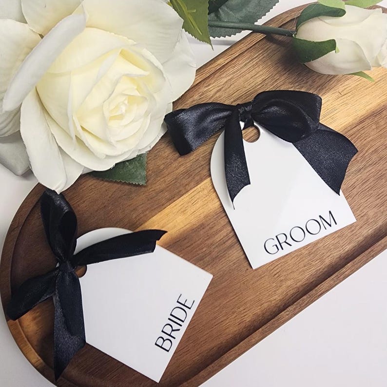 Arch Name Tag With Bow - Etsy