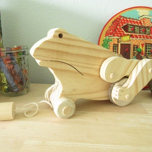 Handmade Wooden Frog Pull Toy - Etsy
