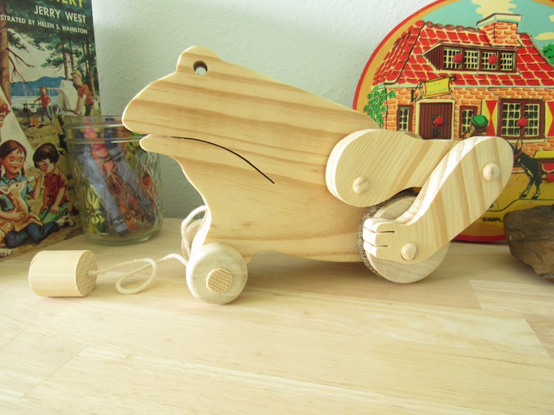Handmade Wooden Frog Pull Toy - Etsy