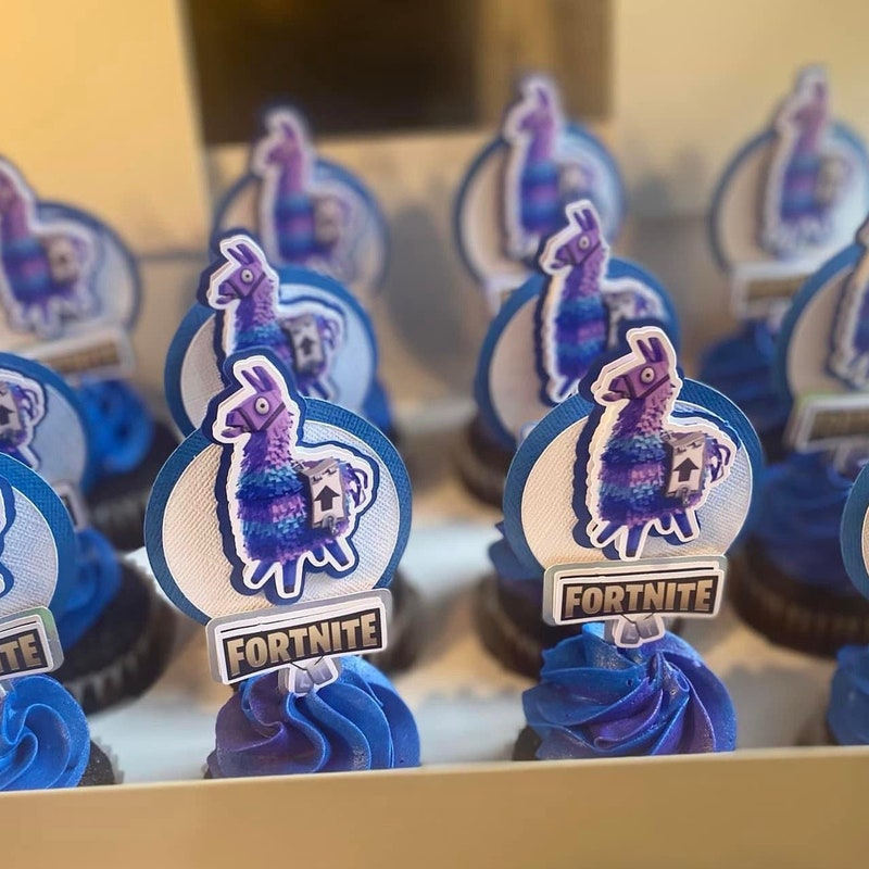 Fortnight Cake Topper - Etsy