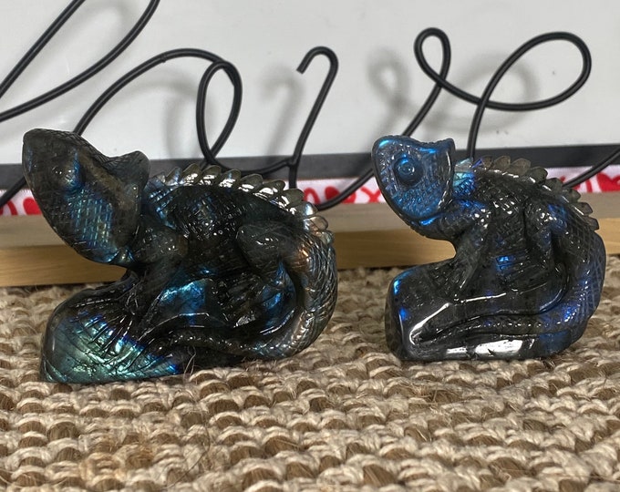 Labdorite Lizard Carvings //lab Crystal // Lizard Carving - Etsy