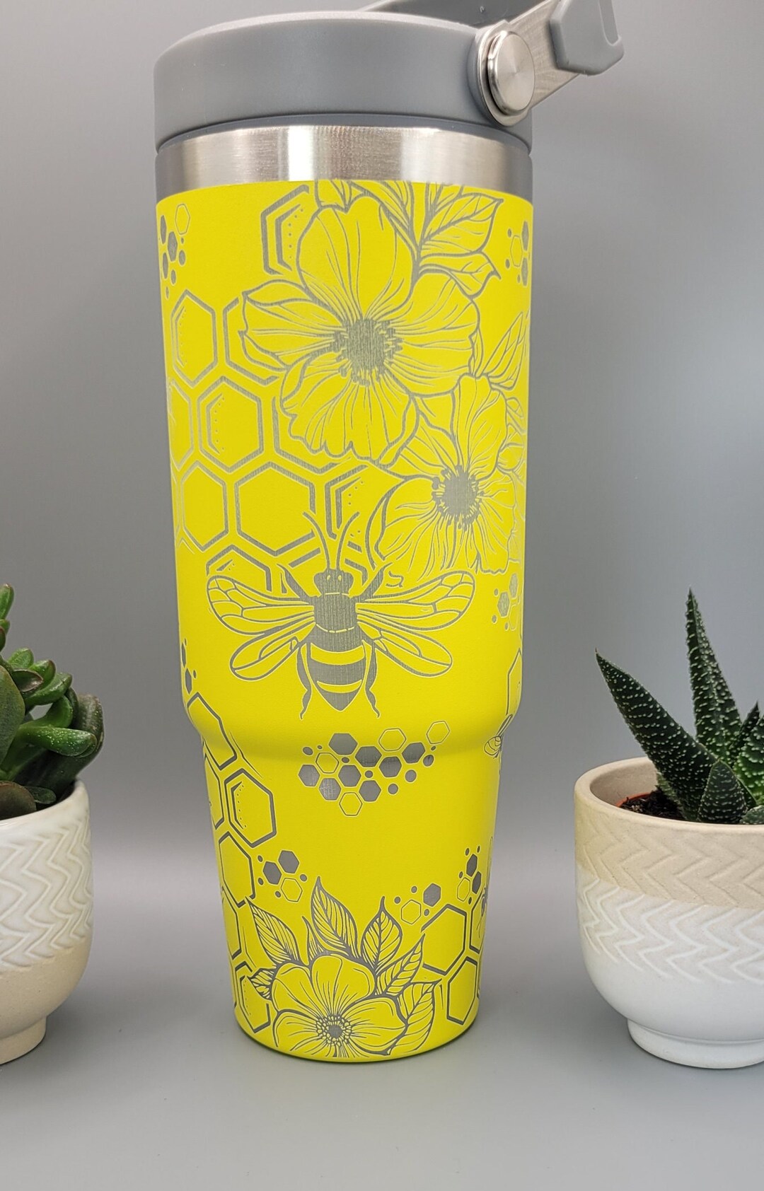 Distressed Bumblebee Bees, Honey Bees Laser Engraved 30oz Double Wall ...