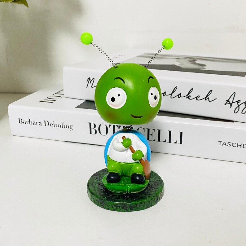 Cute Alien Car Console Ornaments Alien Bug Shaking Head Car - Etsy ...