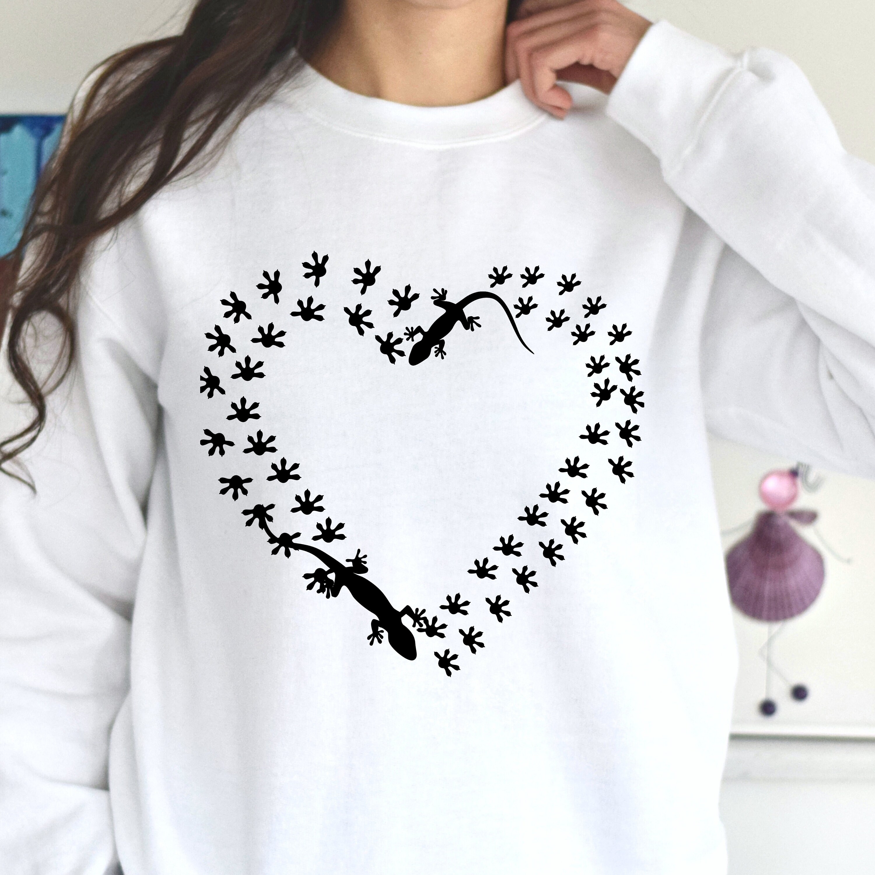 Tokay Gecko Footprint Heart Sweatshirt,for Those Looking for a ...
