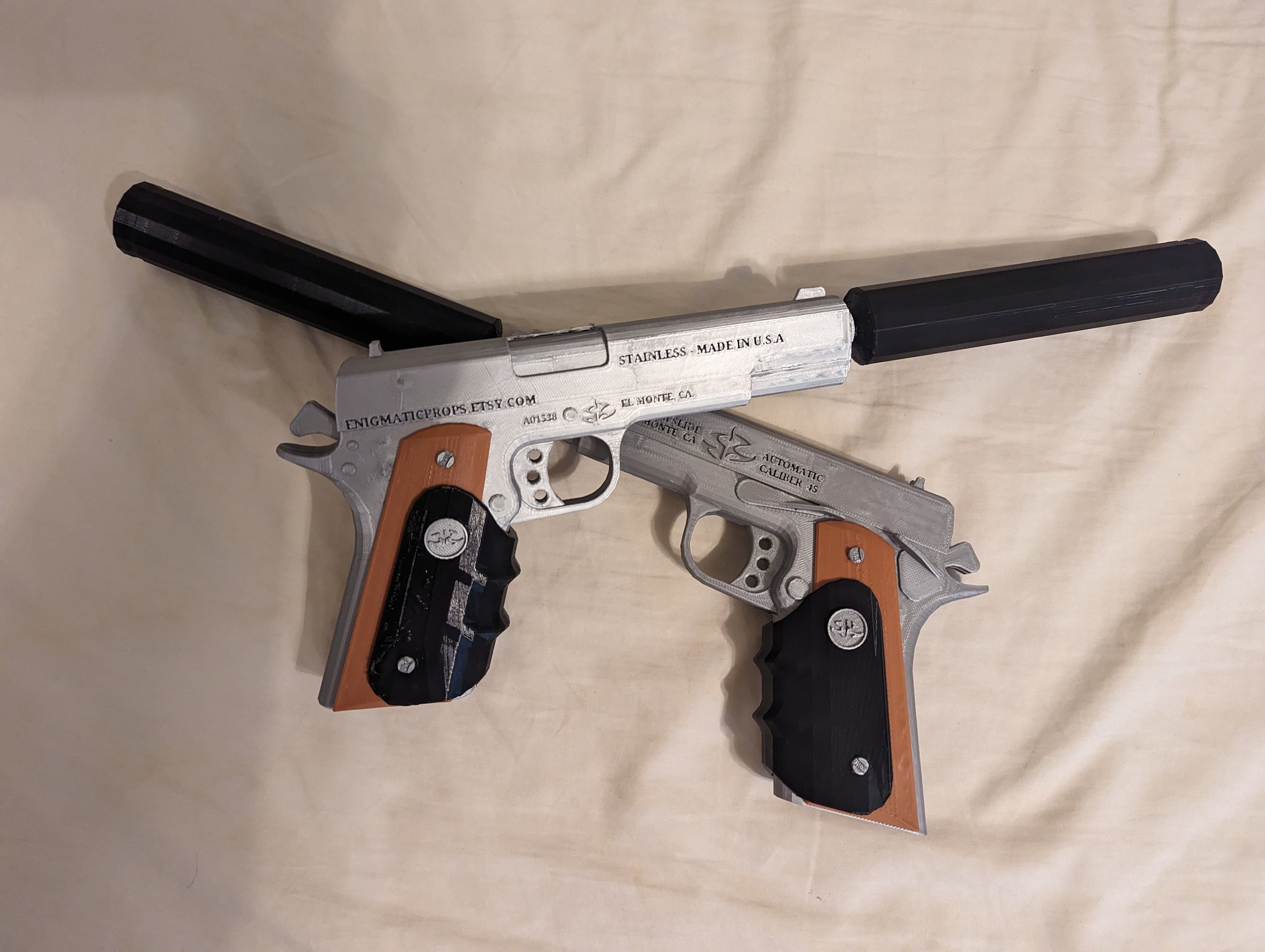 Agent 47 Silverballers Replica