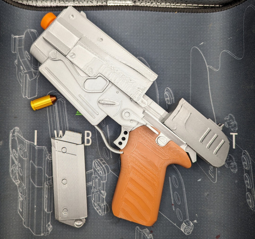 Fallout 4 10mm Pistol Prop, Ejectable Magazine, Rackable Slide - Etsy