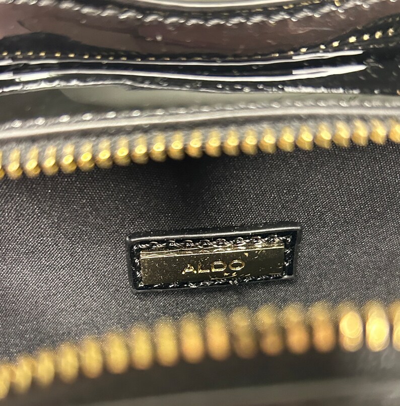Original Aldo Black Vegan Patent Leather Novelty Lips Shaped Handbag ...