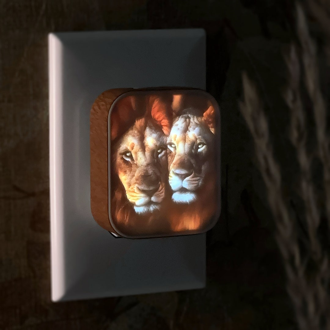 Lion Love Wooden Night Light, Nature Lover Night Light Gift for Her ...