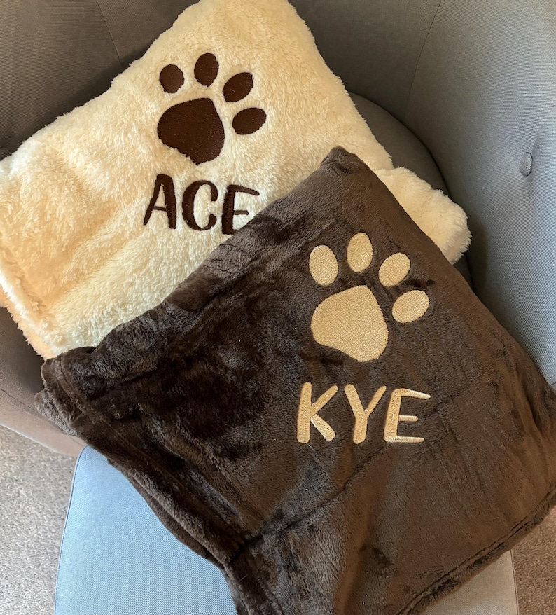 Personalized Pet Blanket/ Custom Dog Throw Blanket/ Paw Print Blanket ...
