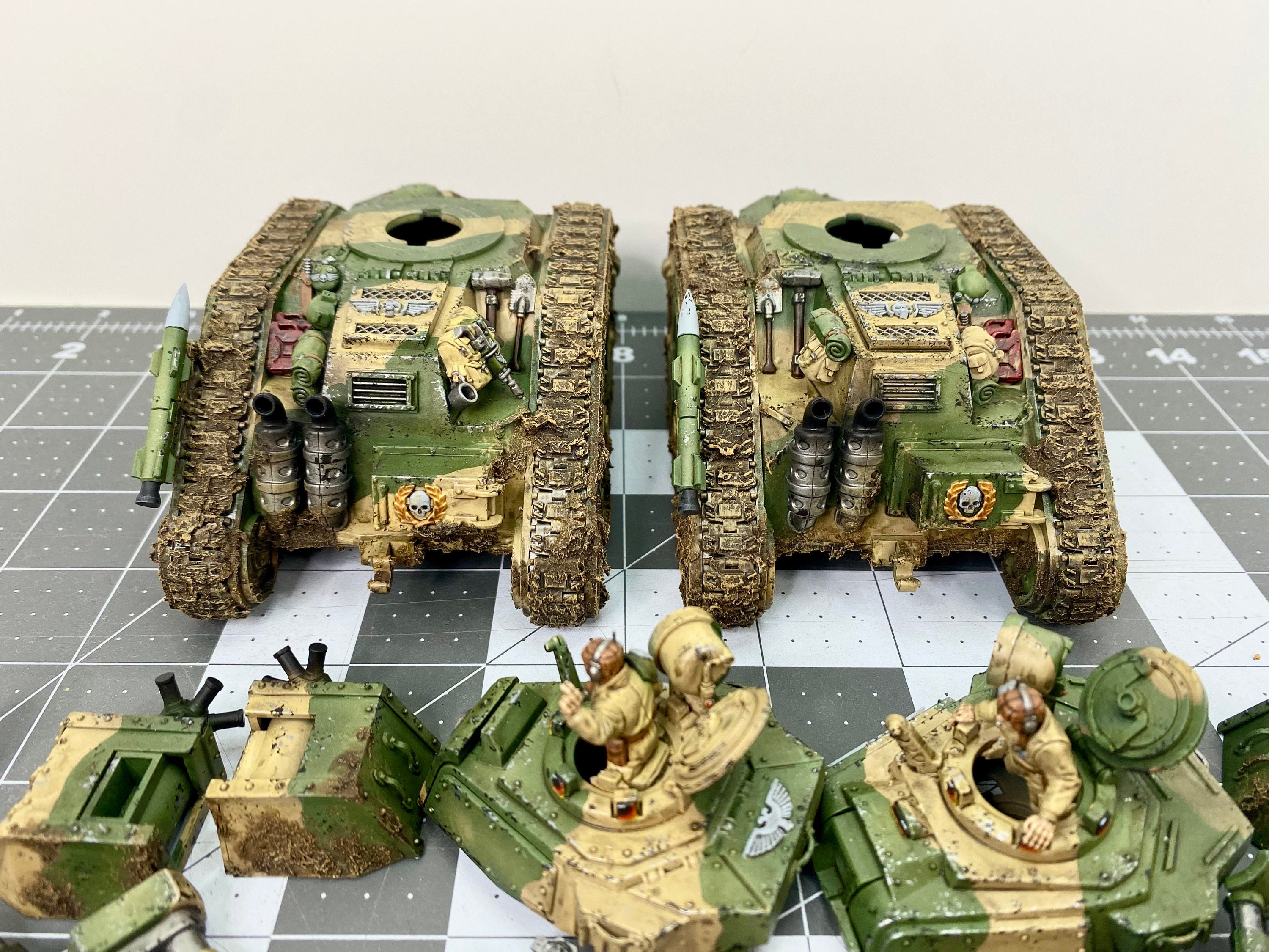 Leman Russ Tank Painted one Turret Weapon and All Other Weapons ...
