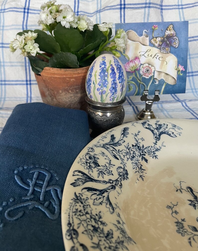 Hand Painted Ceramic Easter Egg With Muscari Hyacinths - Etsy