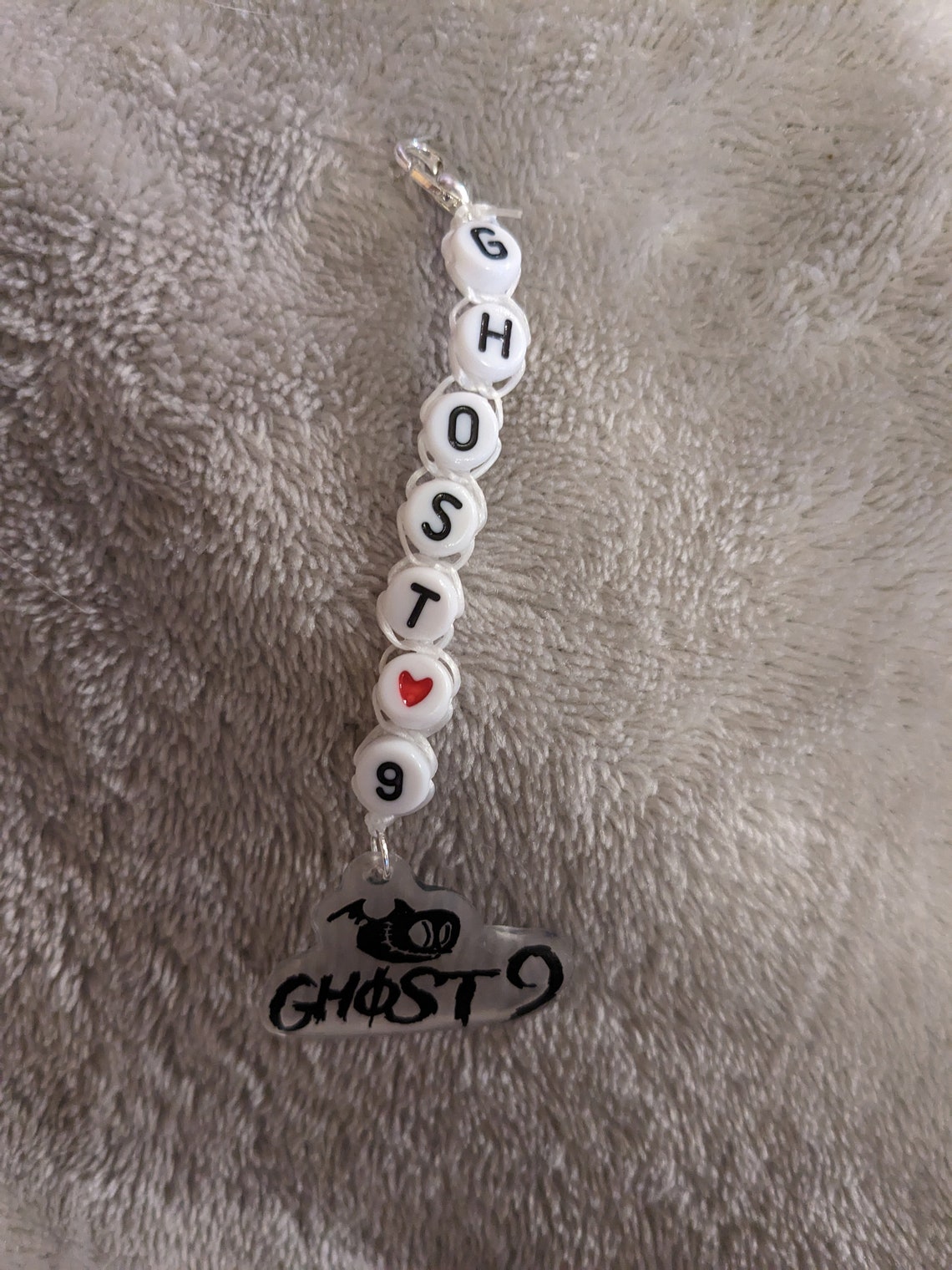 Custom Kpop Logo Keychain - Etsy