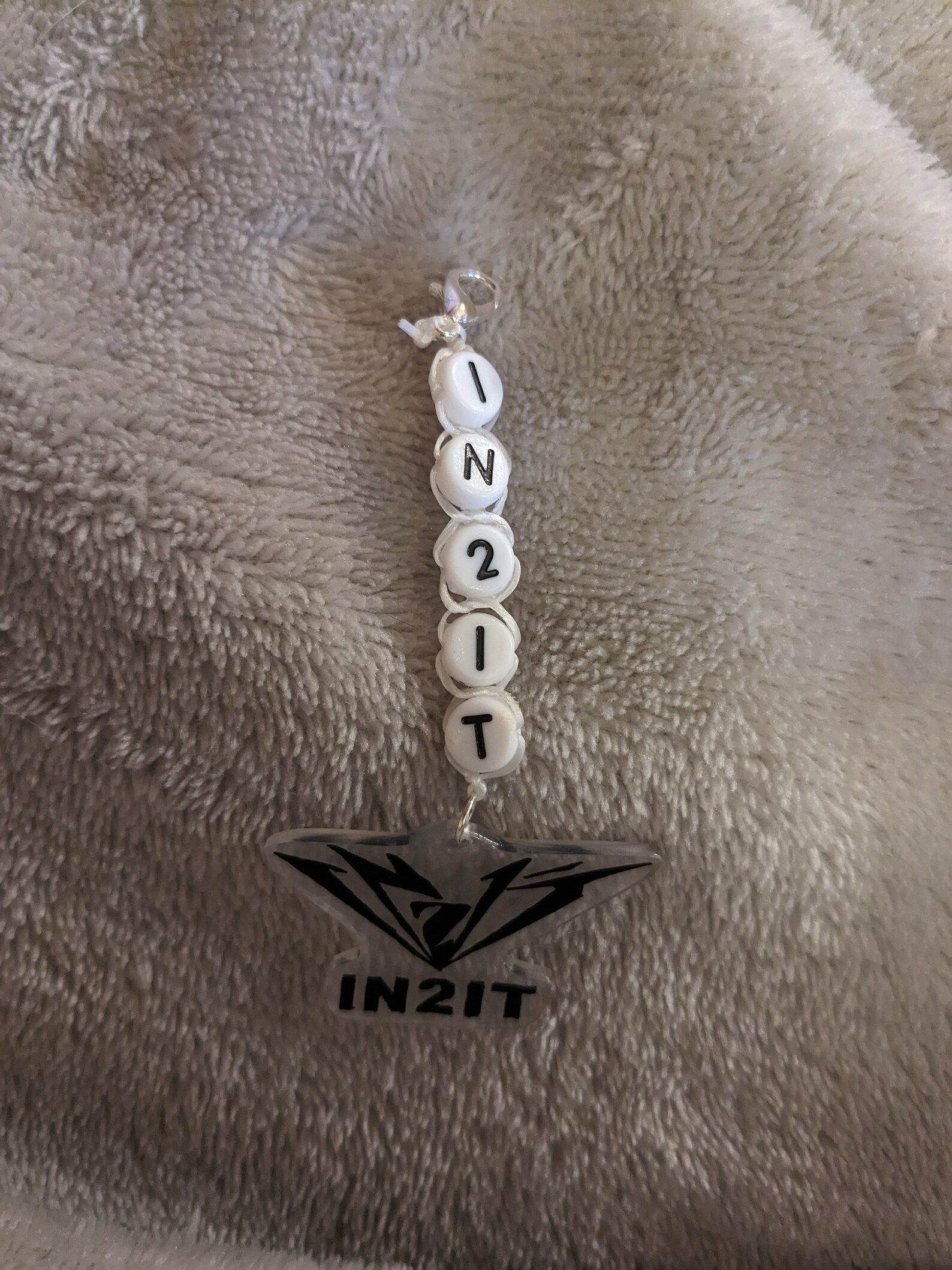 Custom Kpop Logo Keychain - Etsy