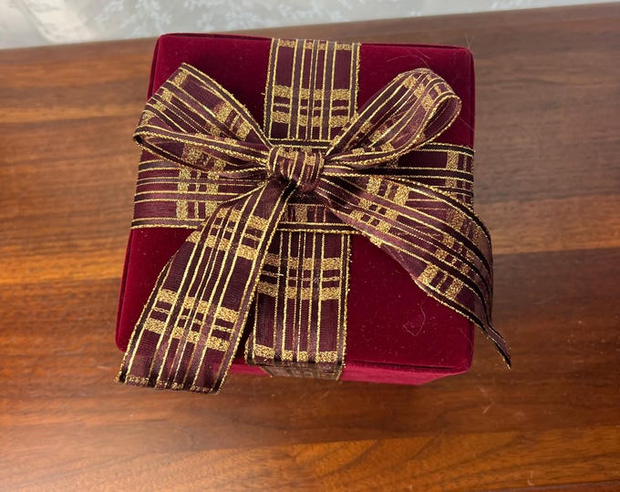 Burgundy Velvet Gift Box With Gold Ribbon – Luxe Presentation Box ...