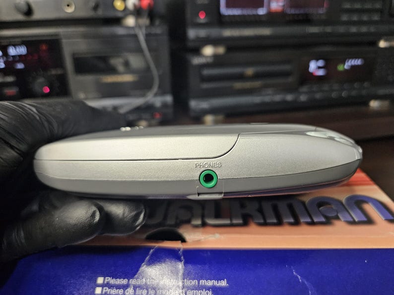 Sony Discman in Box, Sony CD Walkman D C21 Vintage CD Compact Player ...