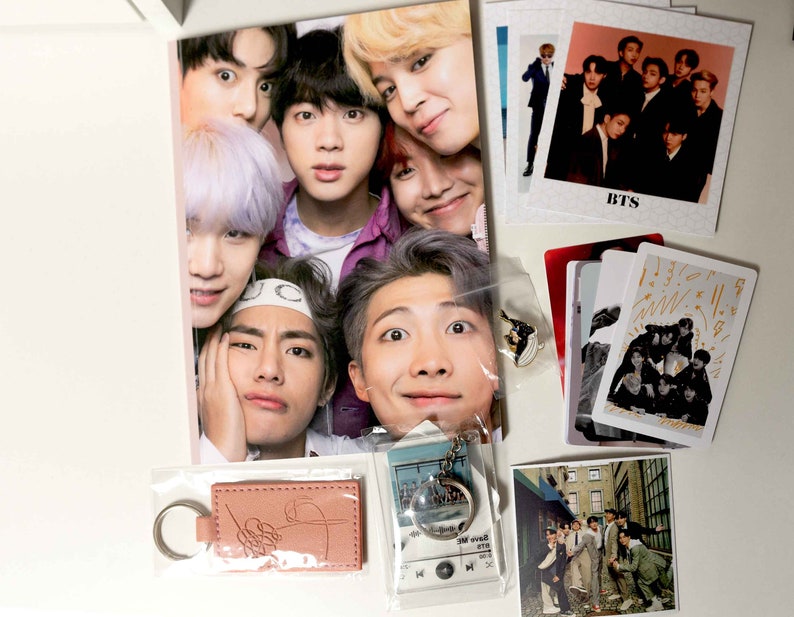 BTS Box (photobook, Polaroids, Photocards, Keychains, Pin, Magnet ...
