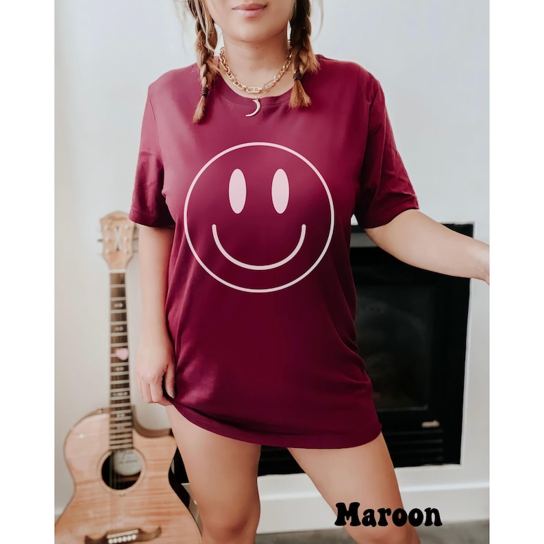 Smiley Face Tee, Oversized Tee, Happy Face Tee, Cute Graphic Tee ...