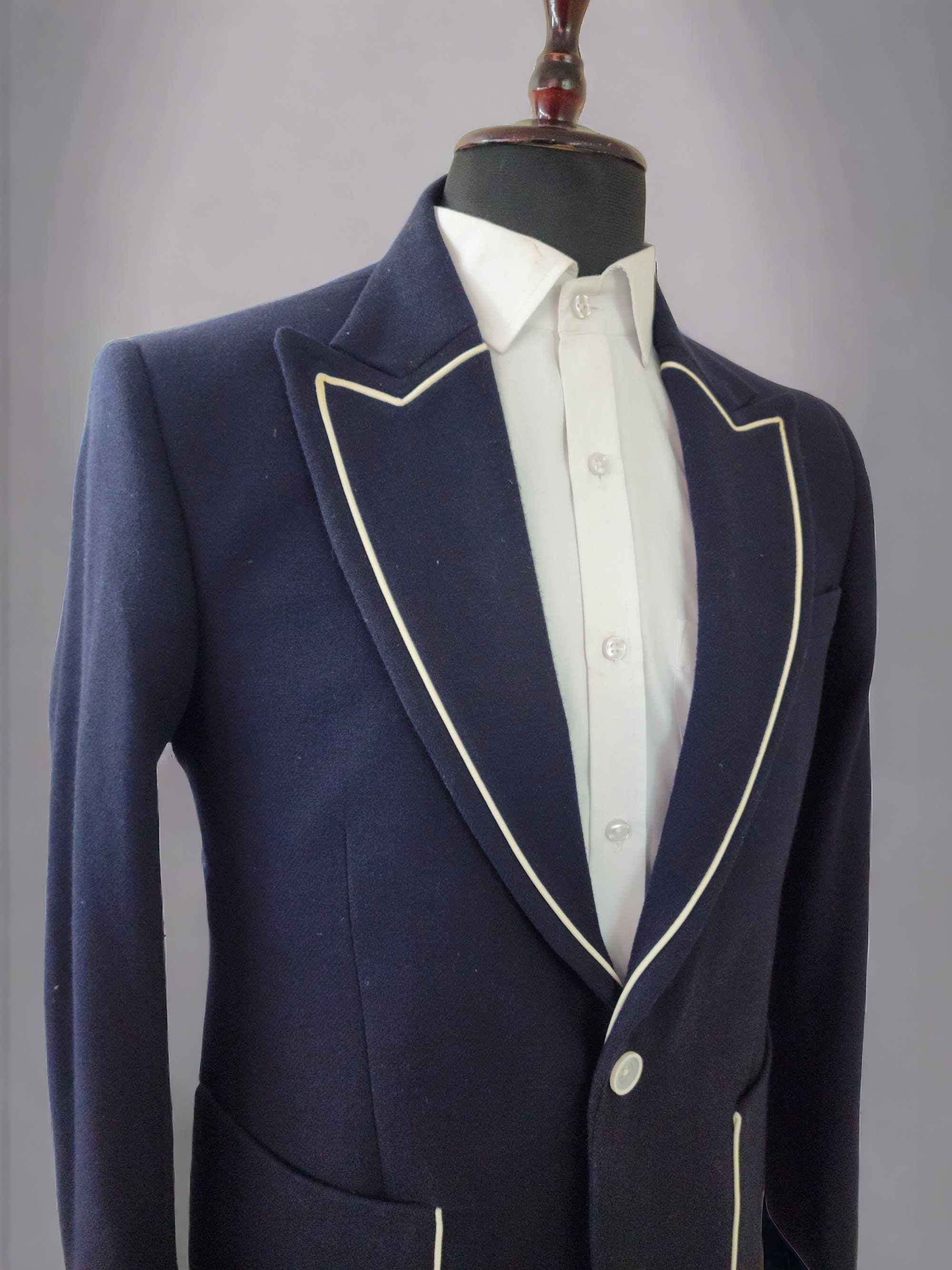 Men's Woolen Navy Blue 2pc Bespoke White Piping Peak Lapel Tuxedo ...