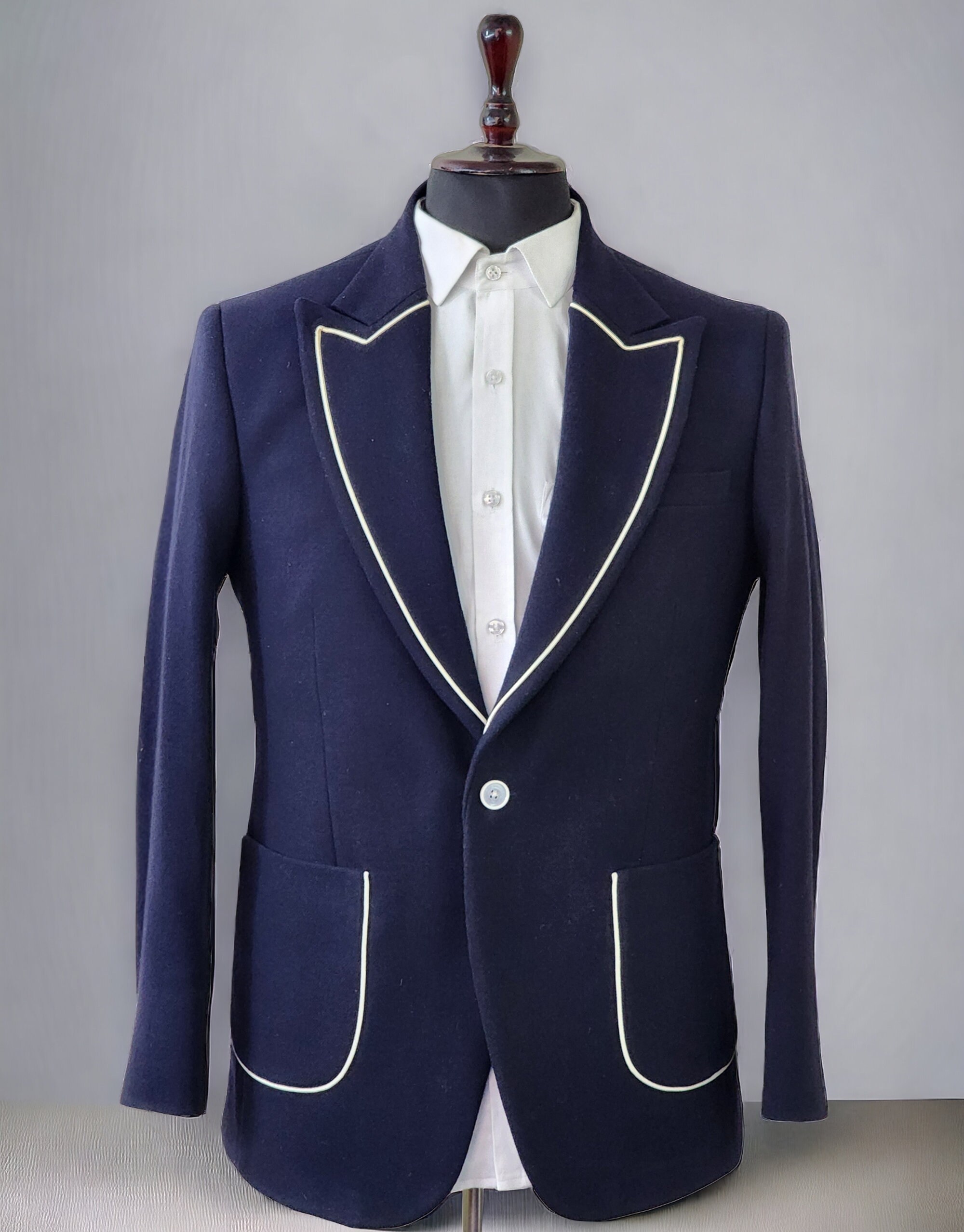 Men's Woolen Navy Blue 2pc Bespoke White Piping Peak Lapel Tuxedo ...