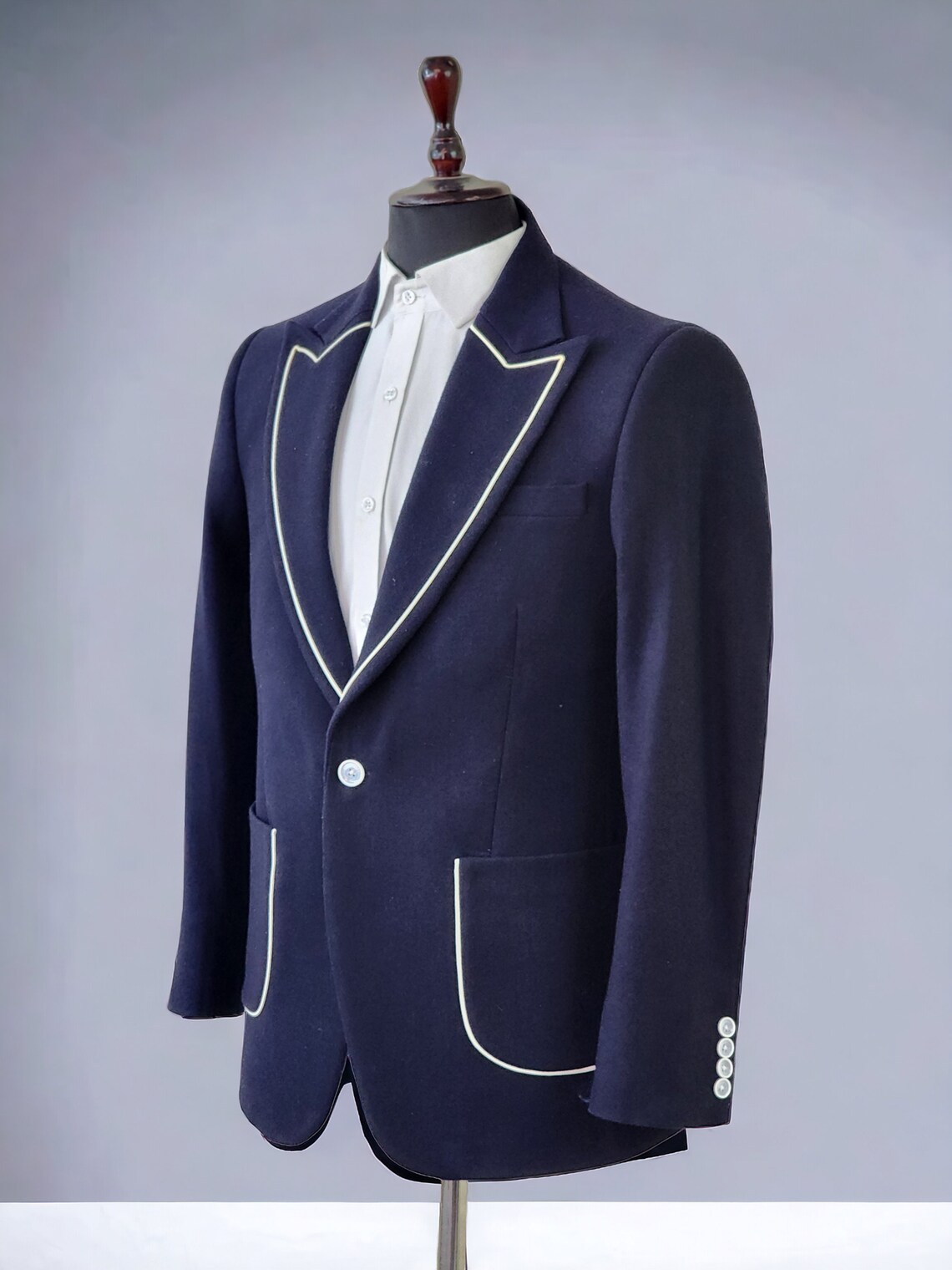 Men's Woolen Navy Blue 2pc Bespoke White Piping Peak Lapel Tuxedo ...