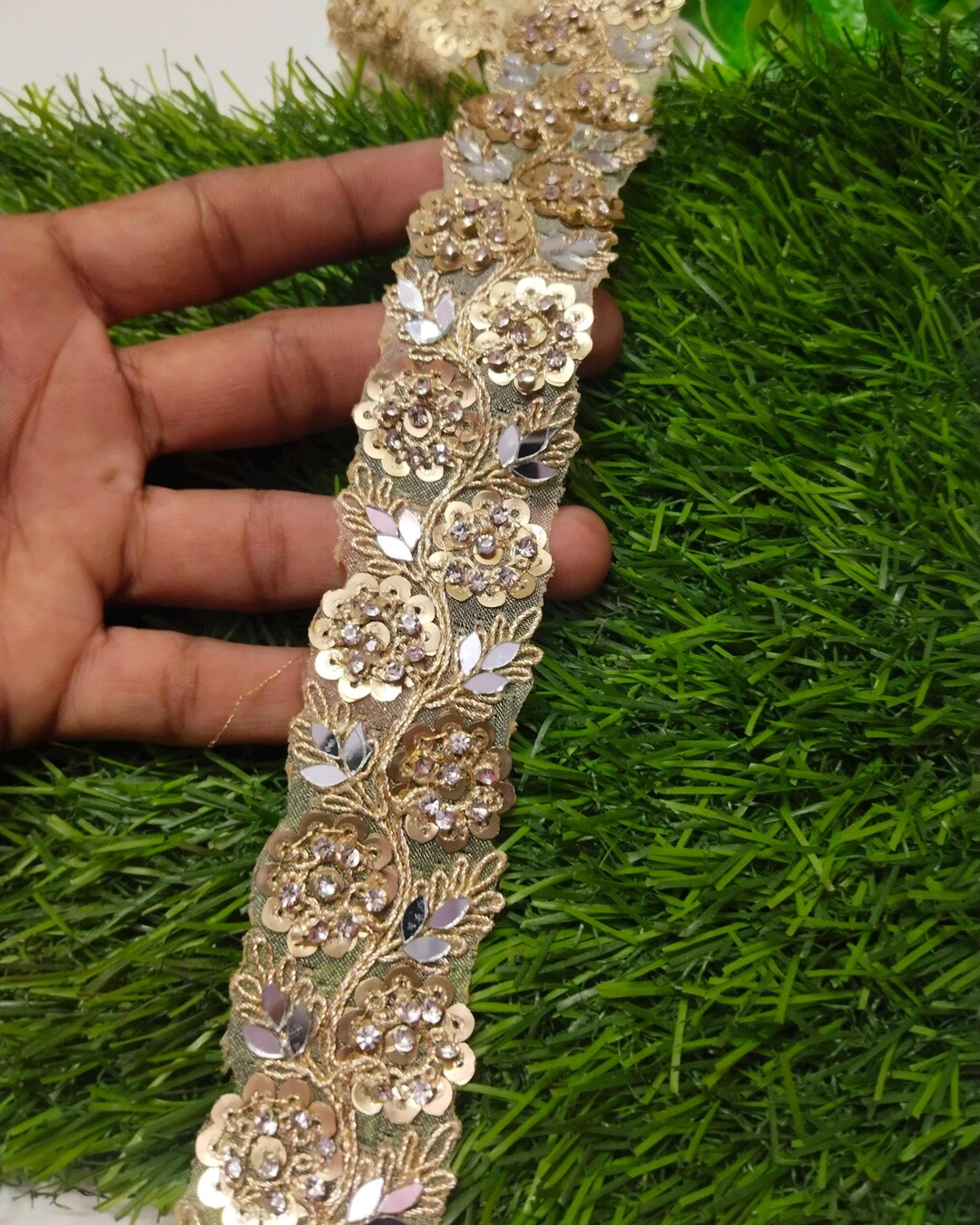 Champagne Gold Rhinestone Scallop Trim: Kundan Indian Sari ...
