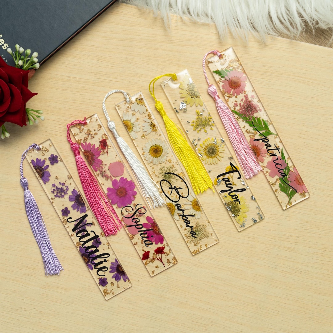 Personalized Pressed Flower Bookmark, Daisy Resin Bookmark, Custom ...