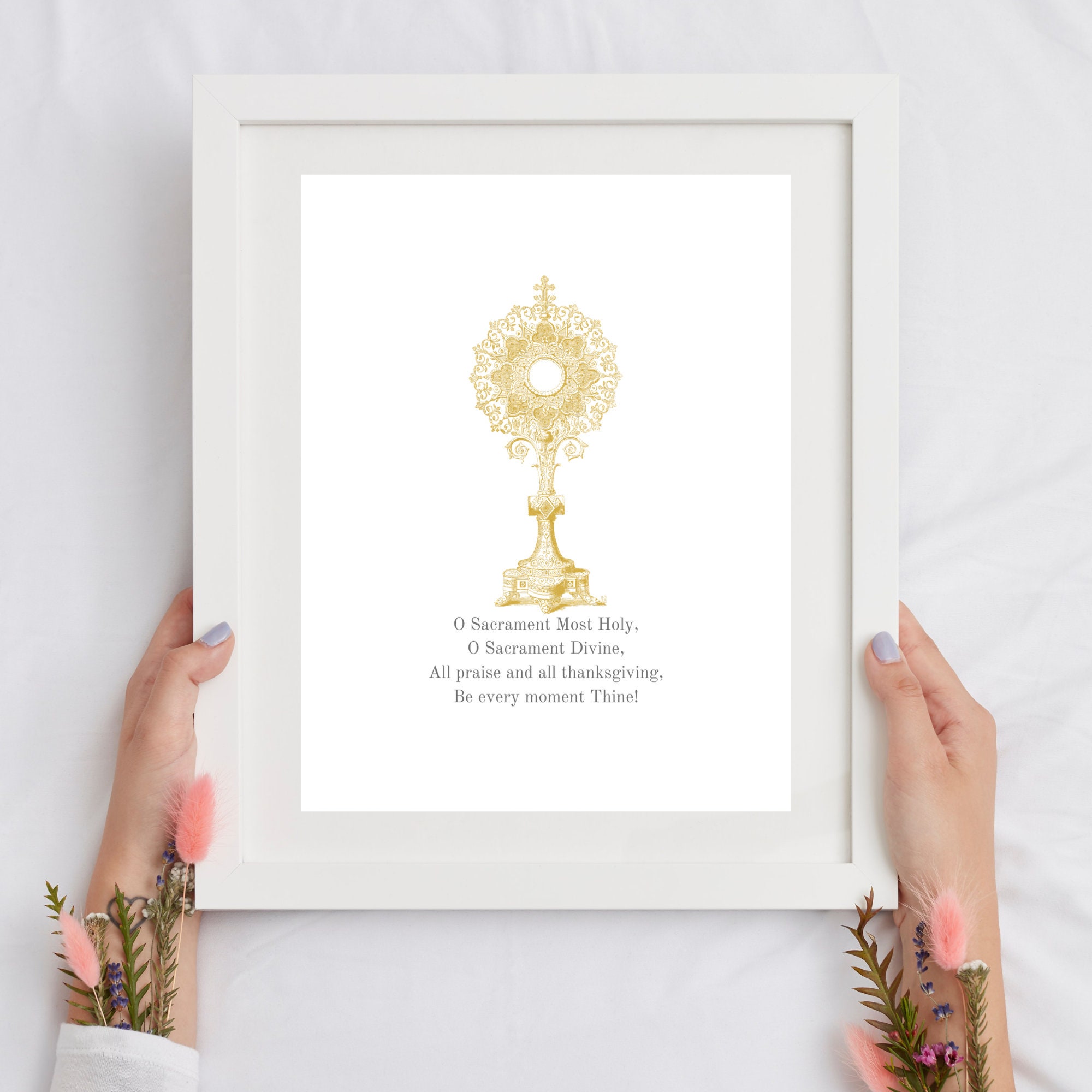 Catholic Wall Art. Blessed Sacrament. Minimalist - Etsy