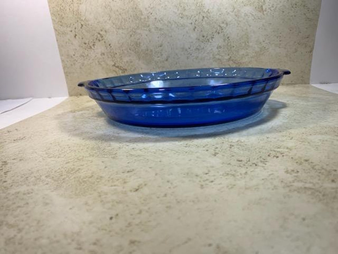 Vintage Pirex Casserole Dish - Etsy