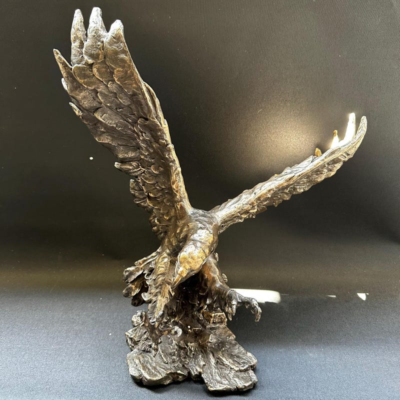 Bald Eagle Figurine - Etsy