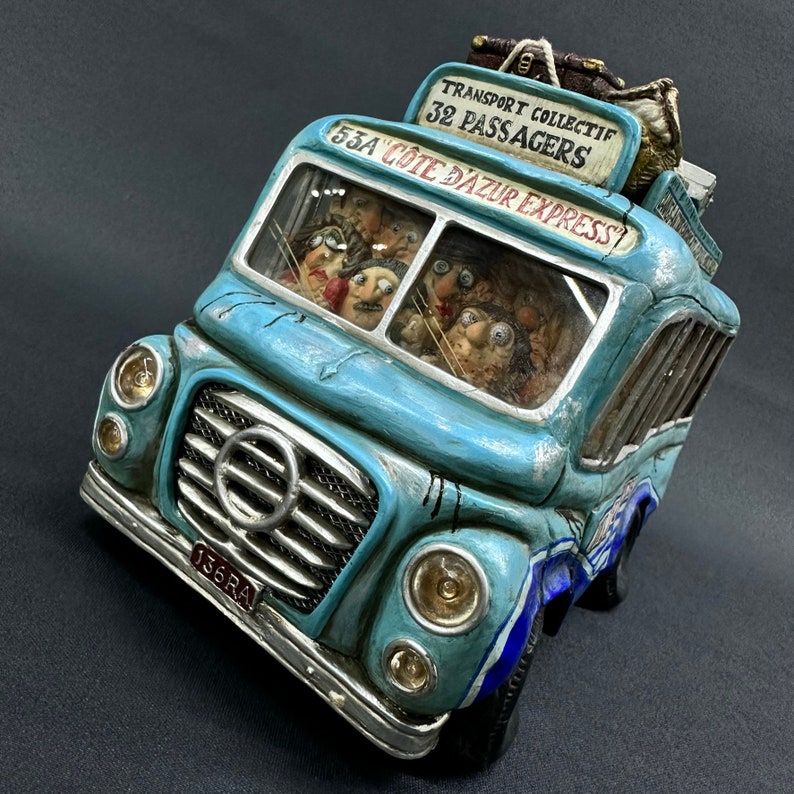 City Bus I Bus Statue I Decorative Comic Art Bus I Unique City - Etsy